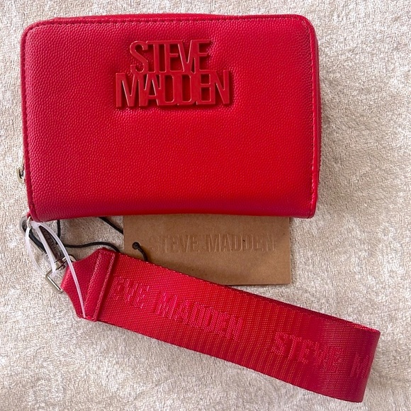Steve Madden | Bags | Brand New Steve Madden Red Wristlet Wallet Zip ...